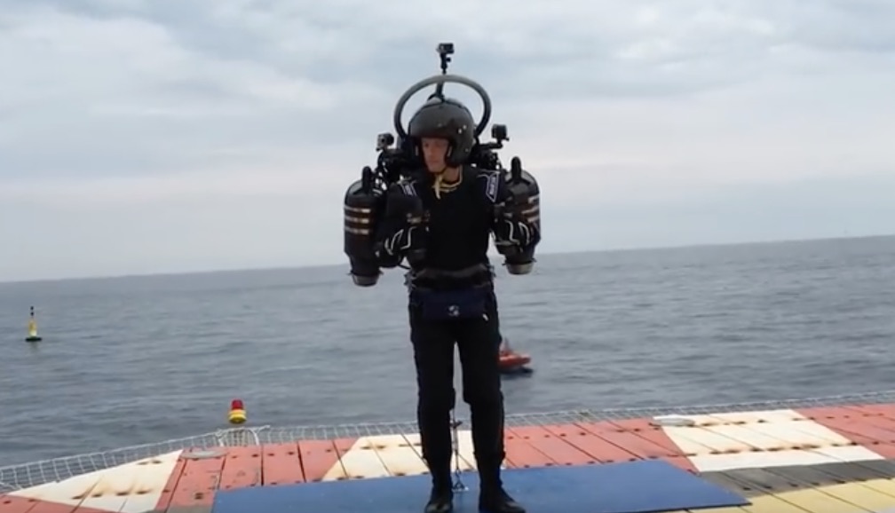Vol en JB10, le jetpack dont on rêve tous